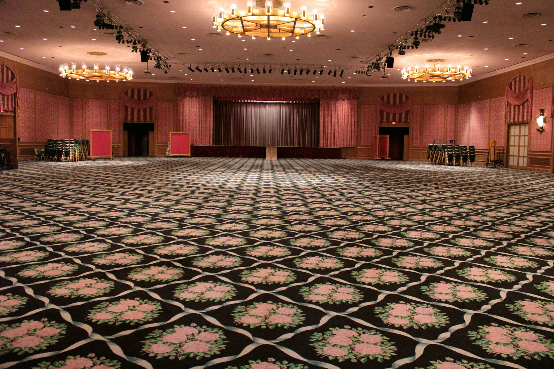 Colonial Lounge - The Greenbrier Resort