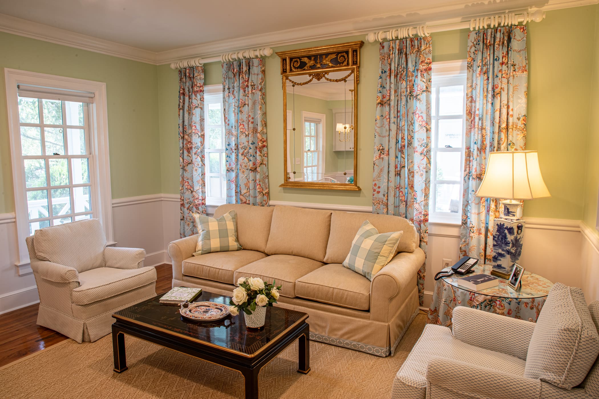 Spring Row Deluxe Cottages - The Greenbrier Resort